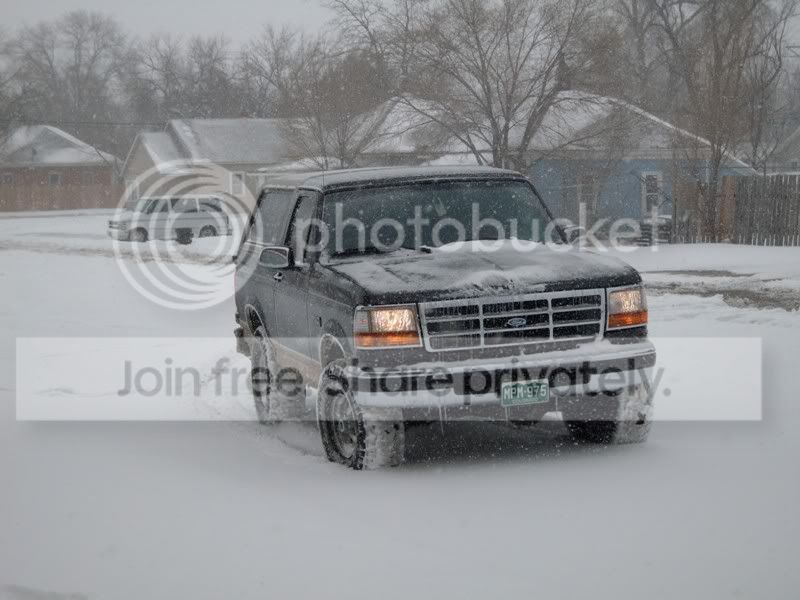 Colorado blizzard pics, 56k watch out | Bronco Forum - Full Size Ford ...